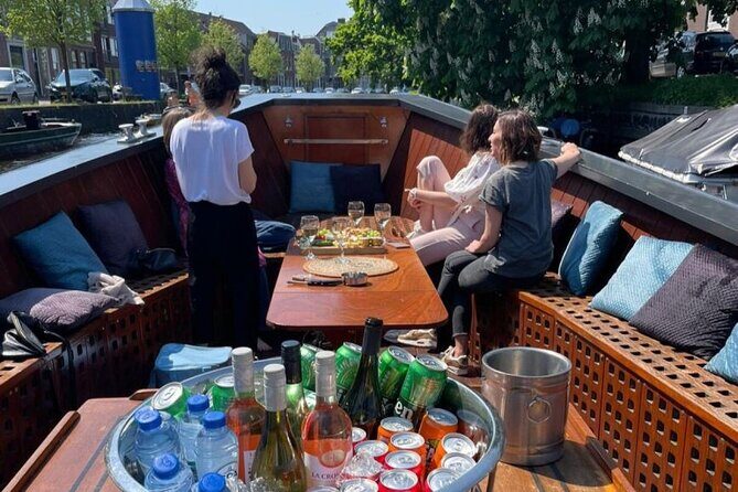 Luxury Shared Canal Tour with live guide - Exploring the Itinerary in Detail