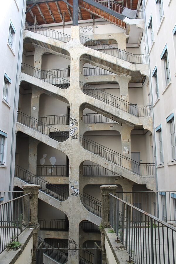 Cour des Voraces in the Croix-Rousse silk-weavers district Lyon