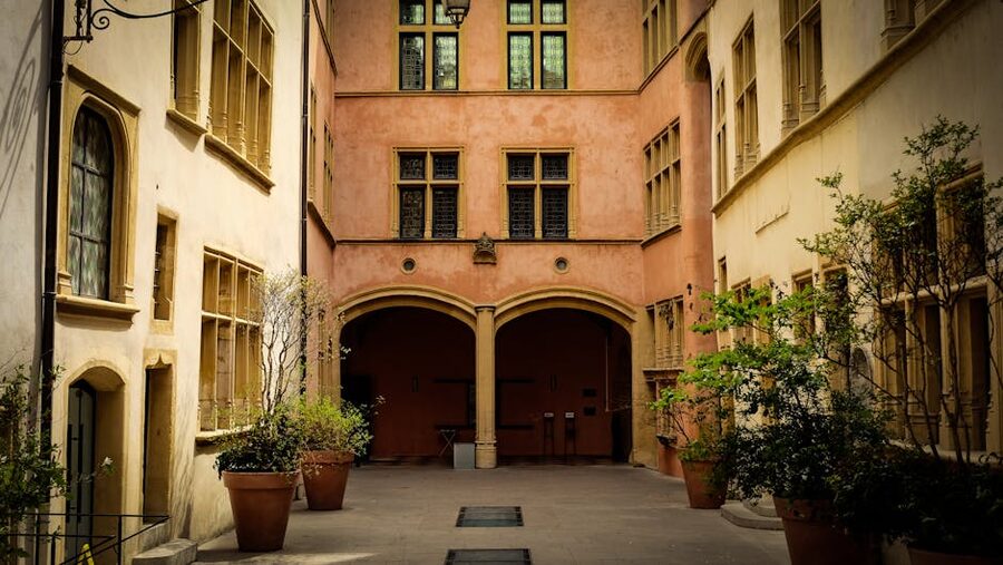 Lyon Renaissance courtyard with arches