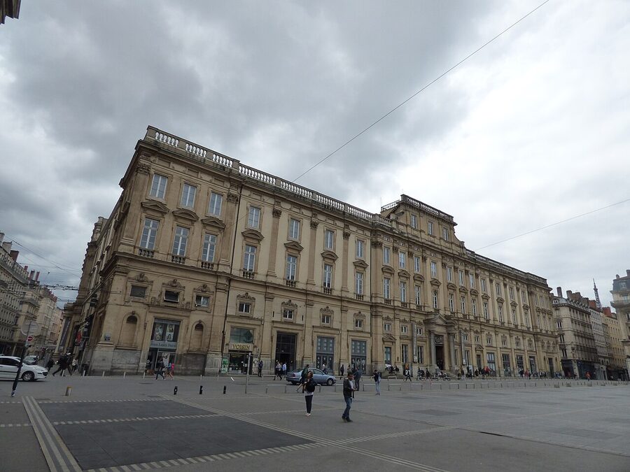 Place des Terreaux Musee des Beaux-Arts Lyon