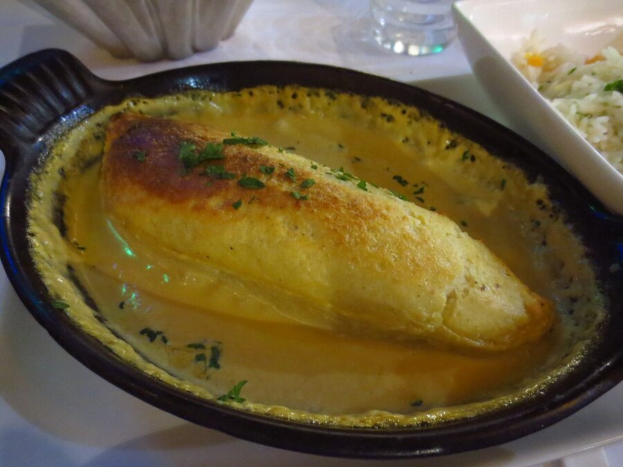 Quenelle de brochet Lyon dish