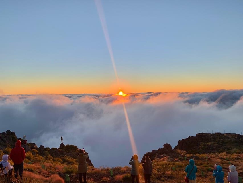 Madeira: Heavenly Sunset Pico do Arieiro with Snacks & Wine - Why the Picnic & Drinks Make It Special