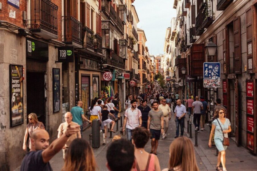 Madrid: 2-Hour Private City Tour Off the Beaten Track - Guide and Personal Experiences
