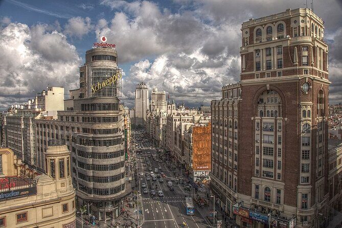 Madrid Airport (MAD) Private Transfer to Madrid City/Hotels - Who Is This Transfer Best Suited For?