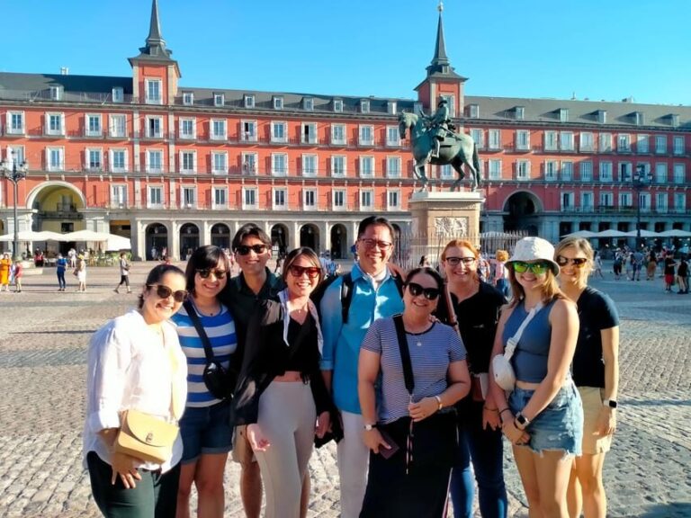 Madrid: Authentic Tapas Evening Tour with a side of History - Detailed Breakdown of the Itinerary