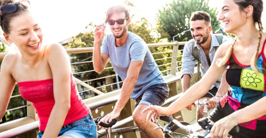 Madrid: Guided Electric Bike Tour. City center & Retiro Park - The Landmarks & Stops