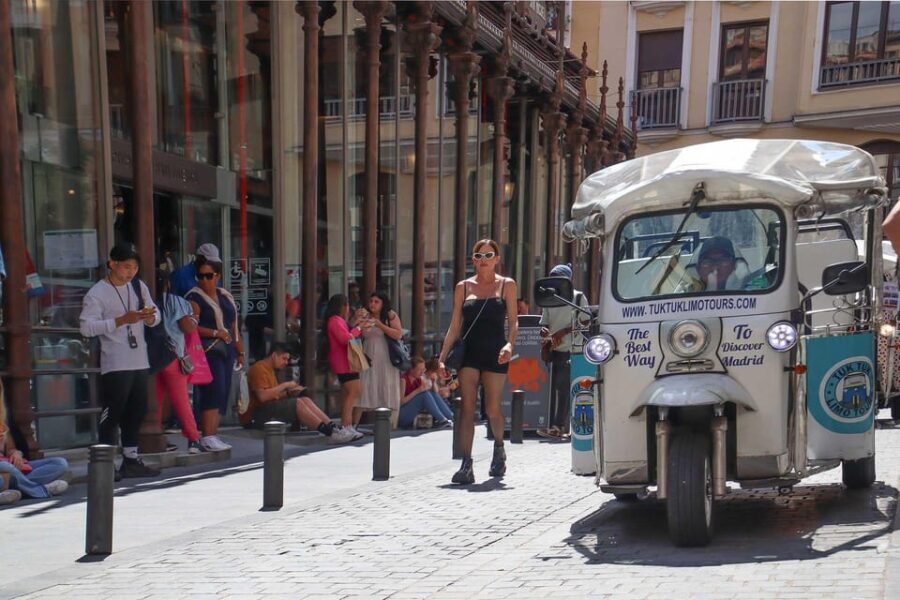Madrid: Make your own 60 minutes tuk tuk tour - The Value of a Private, Customizable Tour