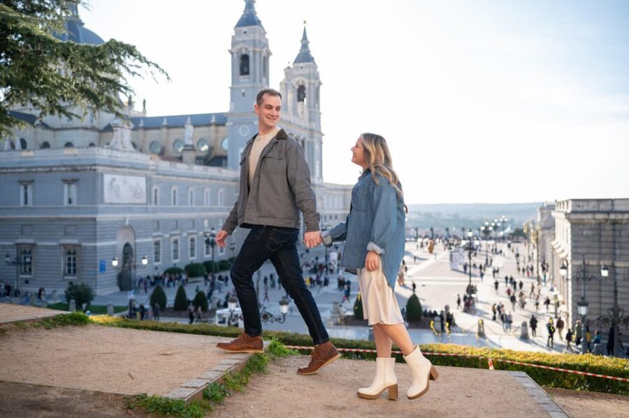 Madrid: Private Photoshoot with a Professional Photographer - The Itinerary: How the Magic Unfolds
