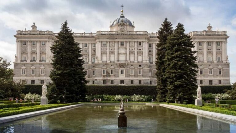 Madrid: Royal Palace Guided Tour with Admission - Analyzing the Value — Is It Worth It?
