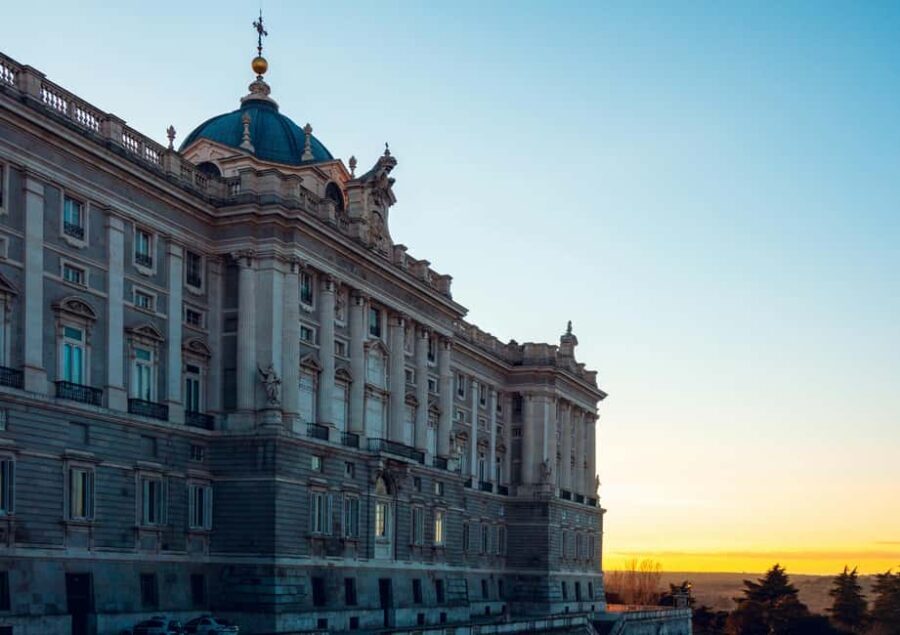 Madrid: Royal Palace Guided Tour with Entry Ticket - What You Can Expect from This Tour