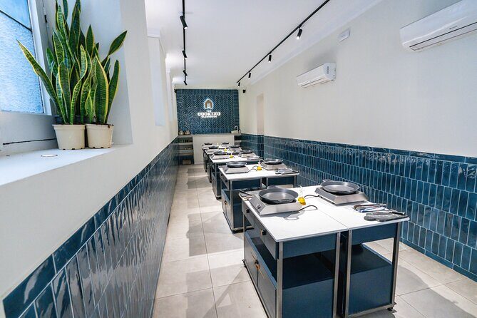 Madrid Spanish Omelet Cooking Class and Bottomless Wine brunch - The Food: A Feast for Senses