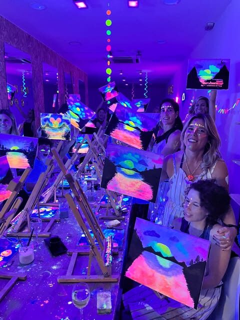 Madrid: Wine Gogh Glow Academy Paint and Sip Classes - The Value of the Experience