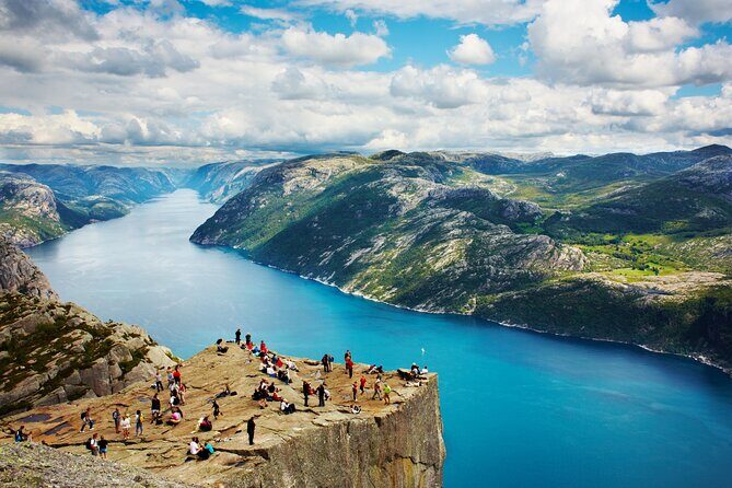 Majestic Hike Experience to Preikestolen with Local Guide - What the Tour Includes and What to Expect