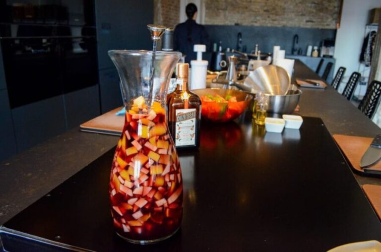 Málaga: Paella and Sangria Cooking Class with Market Visit - Exploring Málaga’s Culinary Heart