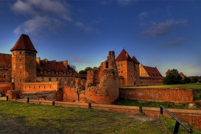 Malbork Castle Tour from Gdansk - The Pros and Cons