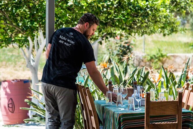 Manousakis Winery Shuttle Service Tour and Taste - Arrival at Manousakis Winery: First Impressions