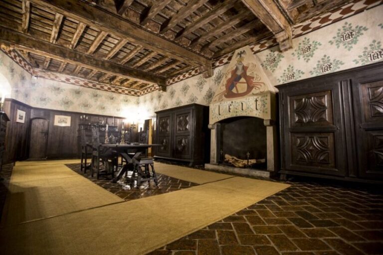 Manta: Manta Castle Entry Ticket - Who Will Love Manta Castle?