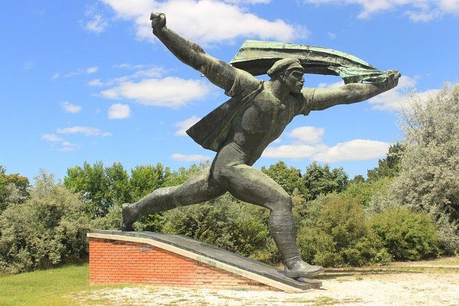 Memento Park Entrance Ticket - A Detailed Look at Memento Park
