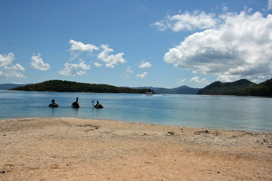 Mermaids Beach Daydream Island Whitsundays