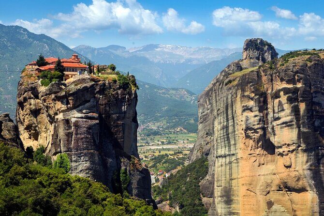 Meteora and Thermopylae Private Tour from Athens - Who Should Book This Tour?
