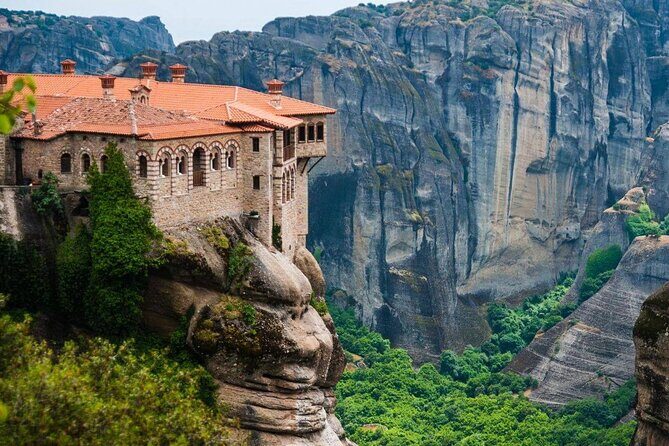 Meteora Experience: Private Day Trip from Thessaloniki - What makes this private Meteora trip stand out?