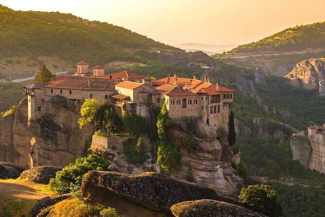 Meteora: Private Morning or Sunset Monasteries Tour - The Itinerary Breakdown: What to Expect