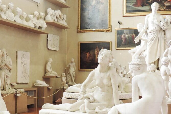 Michelangelos David Statue Fast Track Tickets - What the Experience Means for Visitors