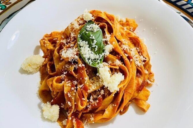 Milan - Discover the Italian flavors: Fresh Pasta and Tiramisu - Who Should Book This Experience?