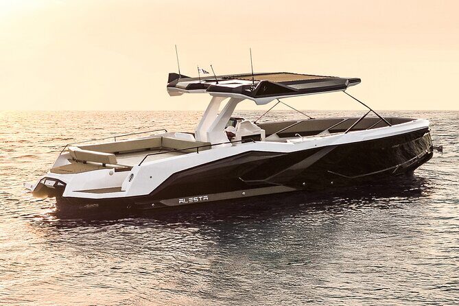 Milos: Small Group Yacht TourKleftiko Sarakiniko Poliegos - Detailed Breakdown of the Itinerary