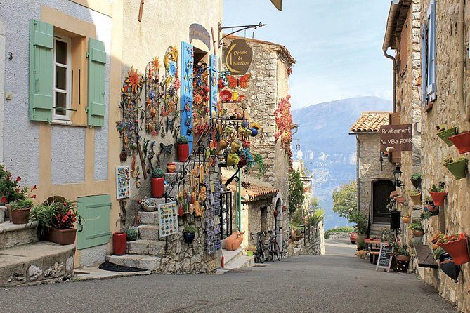 Monaco & Perched Medieval Villages Shared & Guided Tour from Nice - FAQ