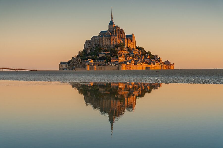 Mont-Saint-Michel sunrise low tide overnight