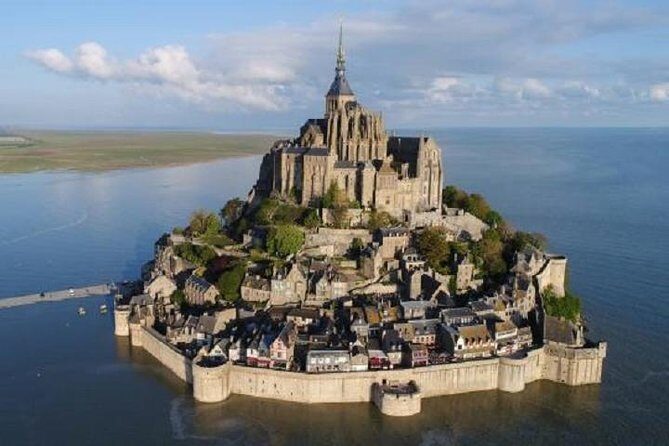 Mont Saint-Michel Small-Group Tour from Paris with Abbey Ticket - A Detailed Look at the Tour Experience