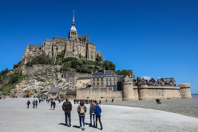 Mont Saint-Michel with Calvados Tasting Private Tour from Paris - Exploring Mont Saint-Michel