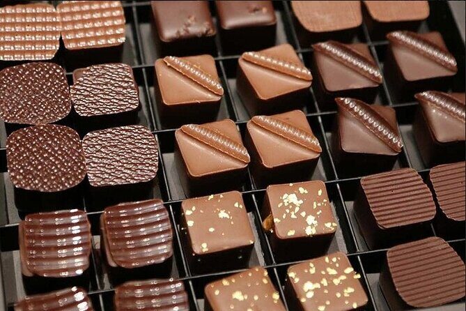 Montmartre Hill French Afternoon Tea Tasting Tour with Crepes and Macarons - Frequently Asked Questions