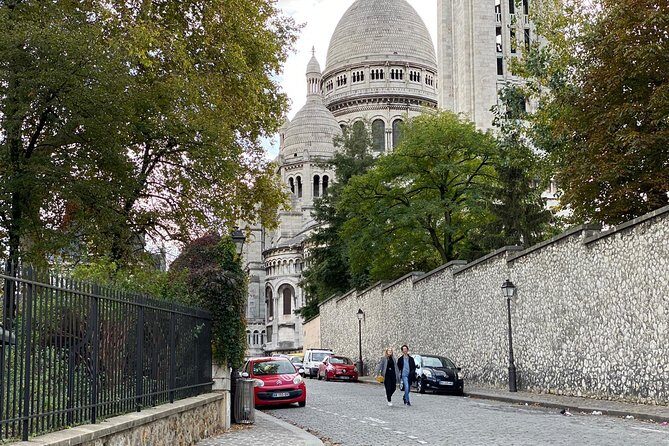 Montmartre Semi Private Tour: from Moulin Rouge, to Sacré-Cur - Insights From Past Travelers