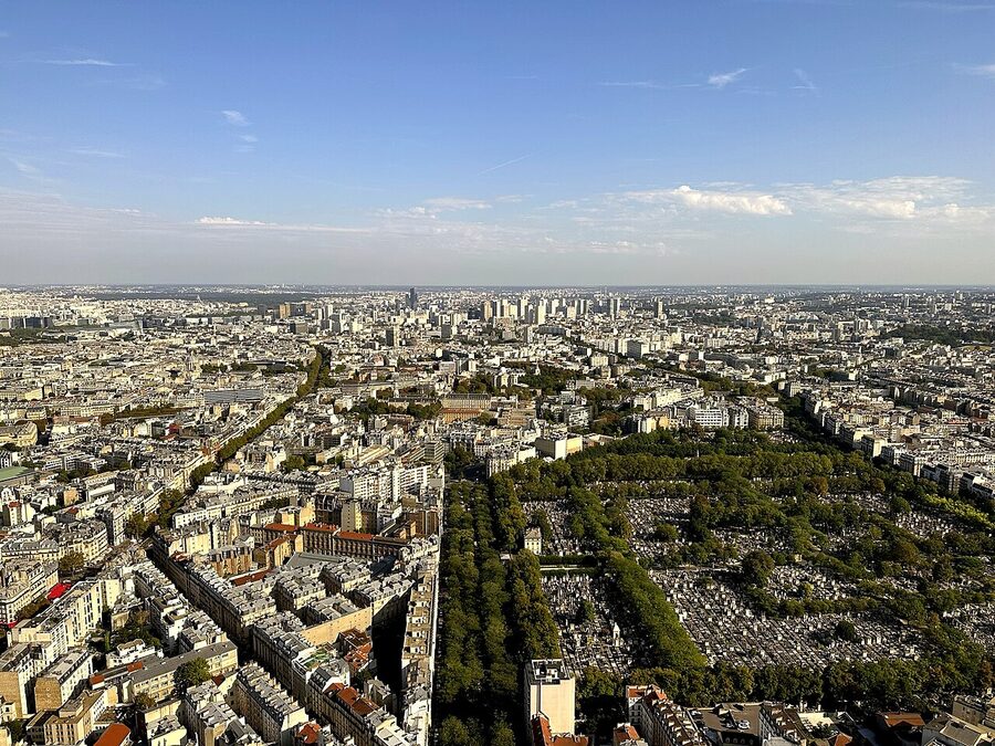 Montparnasse Cemetery seen from above