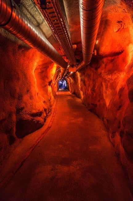 Montreux: Entrance Ticket to Fort De Chillon - The Journey Through the Immersive Rooms