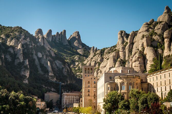 Montserrat with Black Madonna, Winery Tour & Lunch | Private Tour - In-Depth Look at the Itinerary
