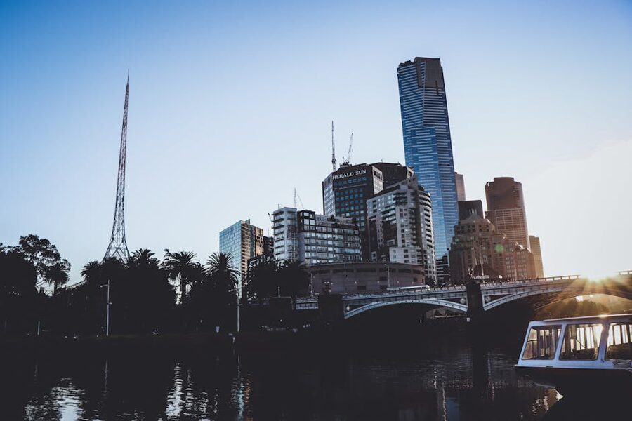 Melbourne skyline along the Yarra River at dusk