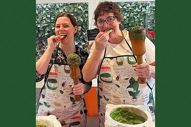 Mortar pesto lesson with World Champion and local Menu - Authenticity and Expertise