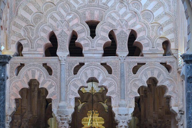 Mosque-Cathedral and Jewish Quarter guided tour - The Value for Money