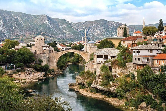 Mostar and Pocitelj Private Tour From Dubrovnik - The Guide: Knowledge and Authenticity