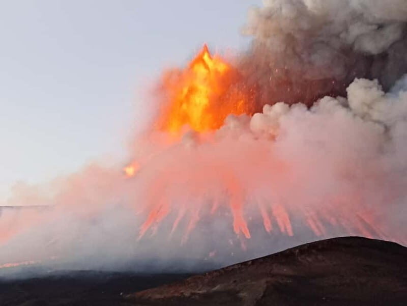 Mount Etna: Central Crater (3,340 meters) with Jeep and Trek - Authentic Experiences and Tips from Travelers