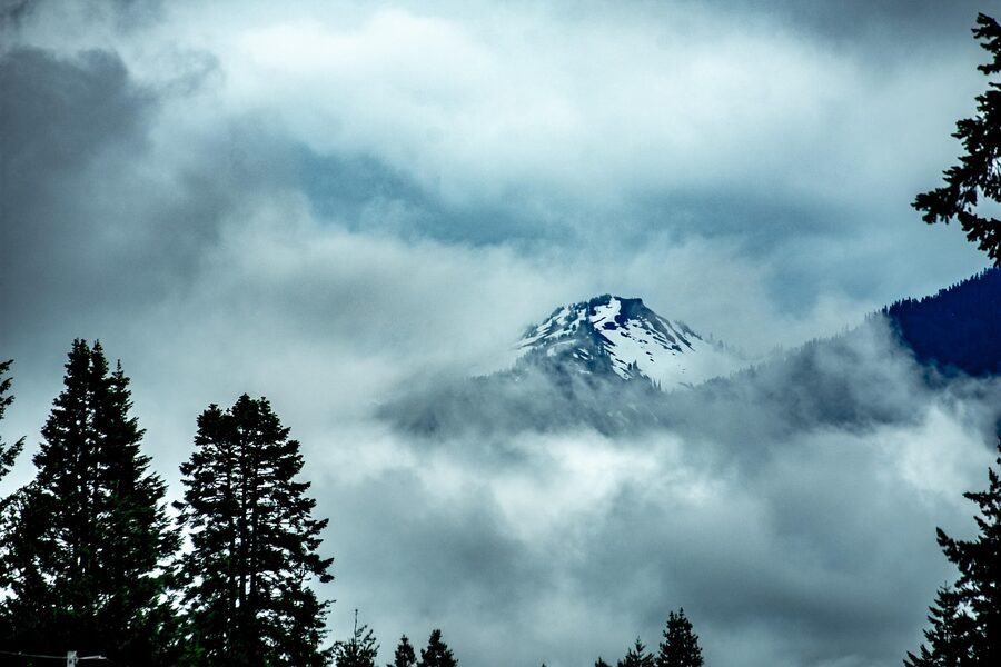 Mount Rainier summit called Tahoma with clouds
