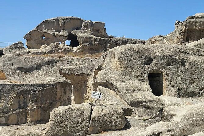 Mtskheta and Jvari Gori Uplistsikhe with Georgian Travel Guide - The Sum Up