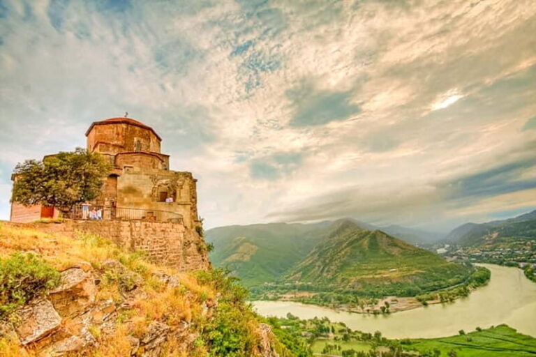 Mtskheta: Day Tour to Oldest City in Georgia - Visiting Jvari Monastery: The Cross of Architecture