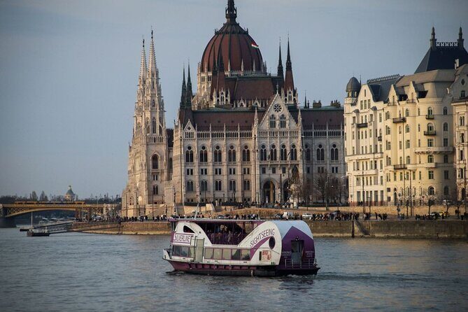 Mulled Wine Danube Cruise with Audio Guide in Budapest - The Mulled Wine and Other Inclusions