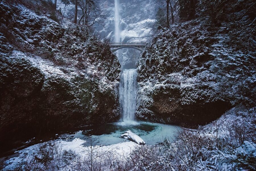 Multnomah Falls in winter with frost