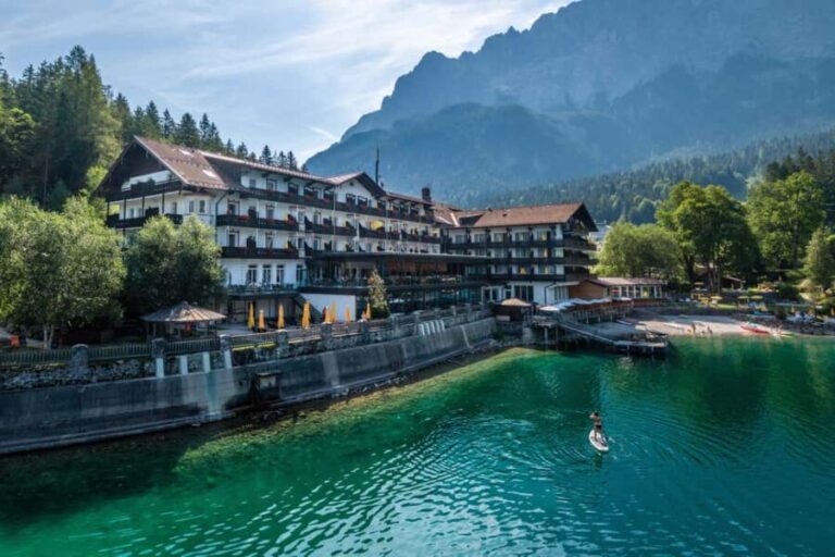 Munich: Neuschwanstein & Zugspitze, Eibsee + Austria, Privat - What to Expect on This Bavarian Adventure