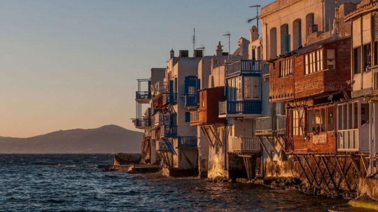 Mykonos: Rhenia & Little Venice Cruise with Snacks & Drinks - What’s Included and What to Consider